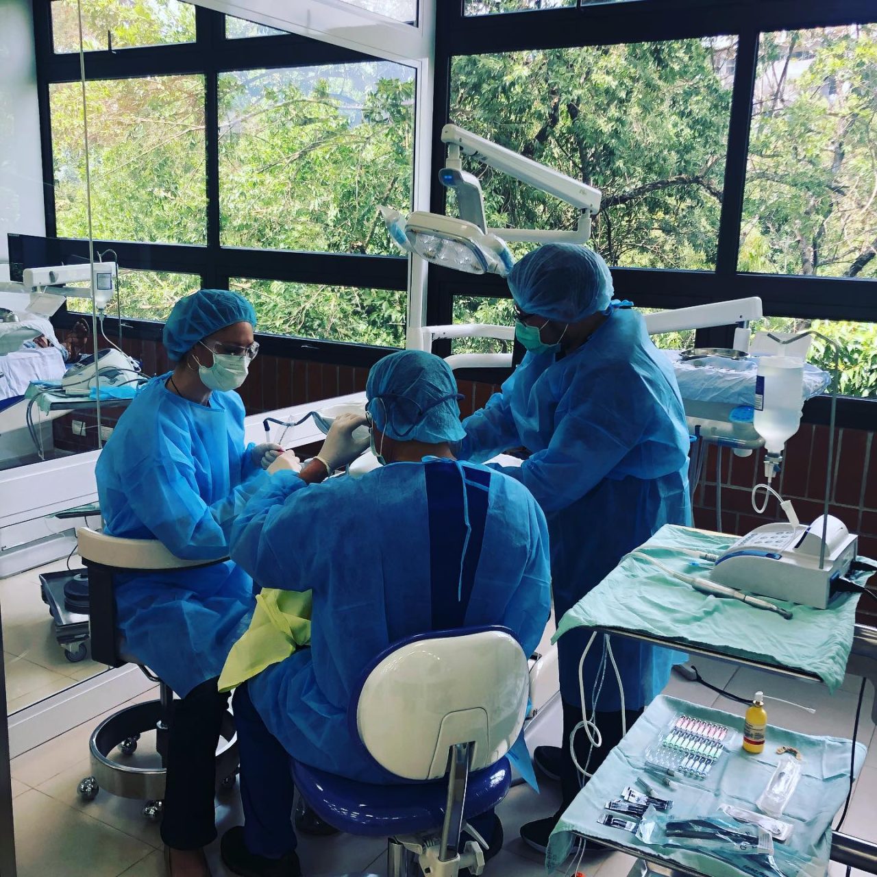 Educación Continua - Facultad de Odontología